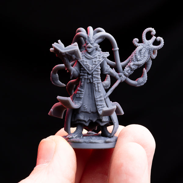 Deep Scion Ritualist | War King Miniatures